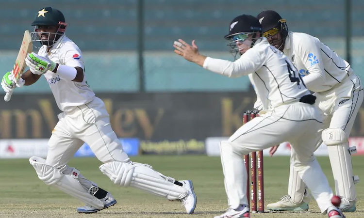 Test Match: Today is the 5th day match between Pakistan and New Zealand ...