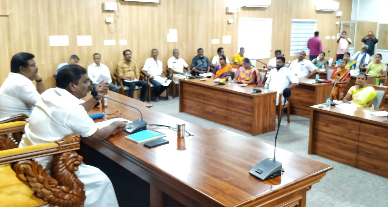 The municipal meeting approved the construction of a daily market at ...