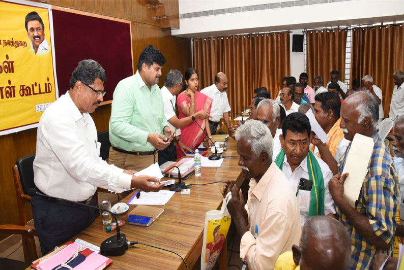 Collector assured compensation soon for farmers who gave land to build ...