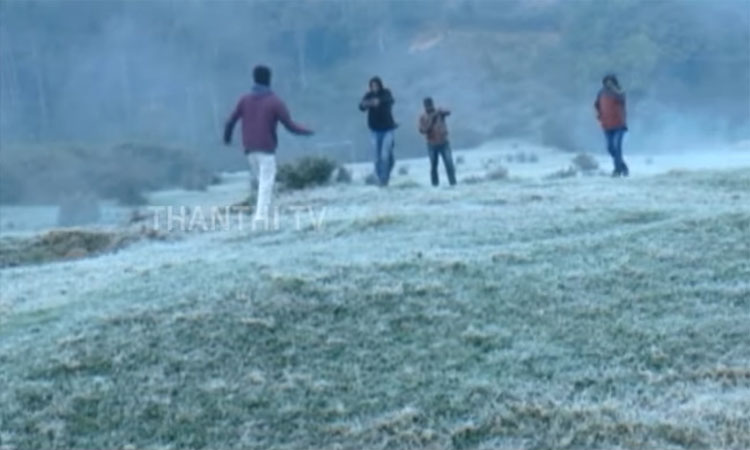 Zero degree cold in Munnar for the 3rd day - affecting the normal life ...