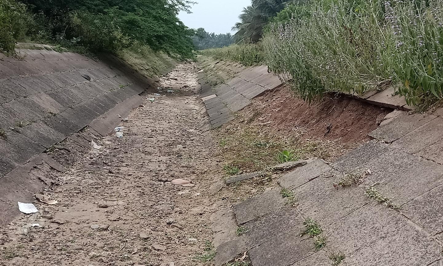 pap kalvai | சேதம் அடைந்து கிடக்கும் பி.ஏ.பி. கால்வாய்