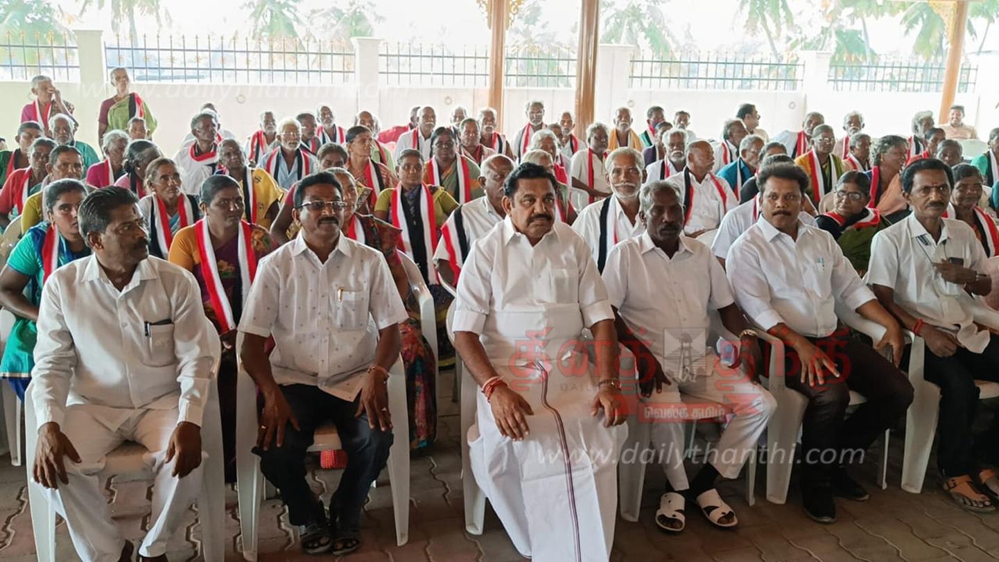 Unorganized workers joined ADMK in the presence of Edappadi Palaniswami ...