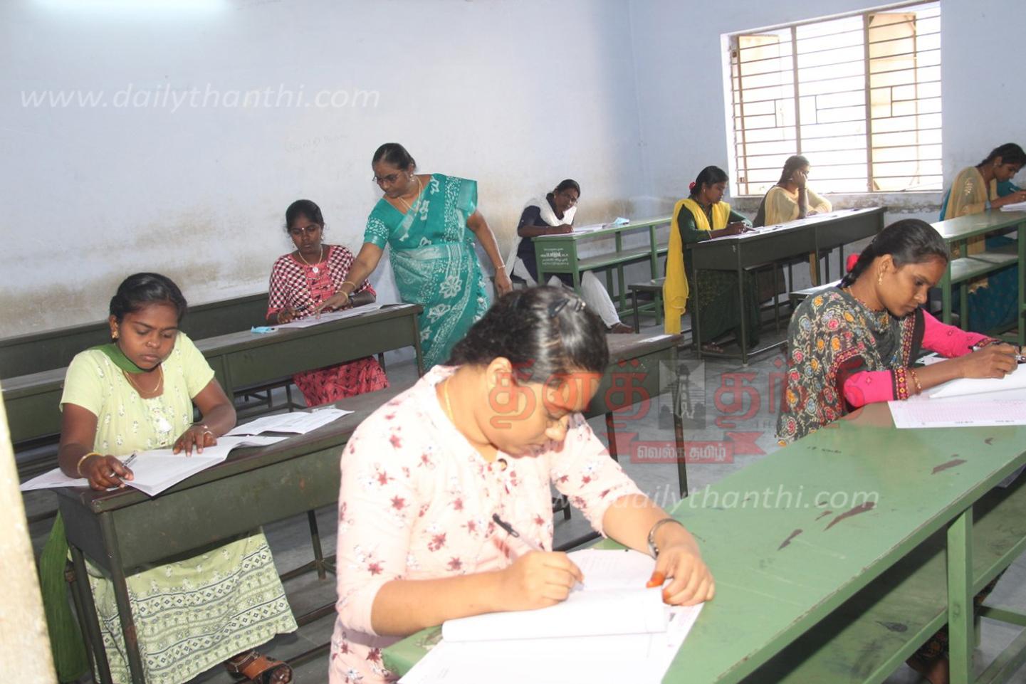 3,700 appeared for the Assistant Statistician exam in Salem | சேலத்தில் ...
