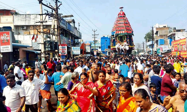 Chariot at Perumal temple in Thirumazhisai - Crowds of devotees have ...