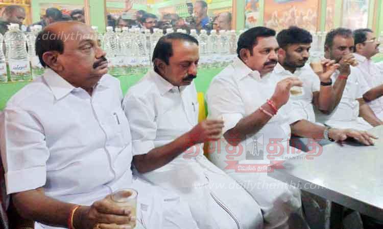 Erode is a hot political arena DMK Ministers- ADMK Ex-ministers boycott and campaign; Former ...