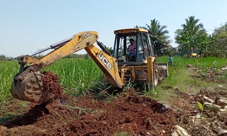 Removal of lake encroachment | ஏரி ஆக்கிரமிப்பு அகற்றம்