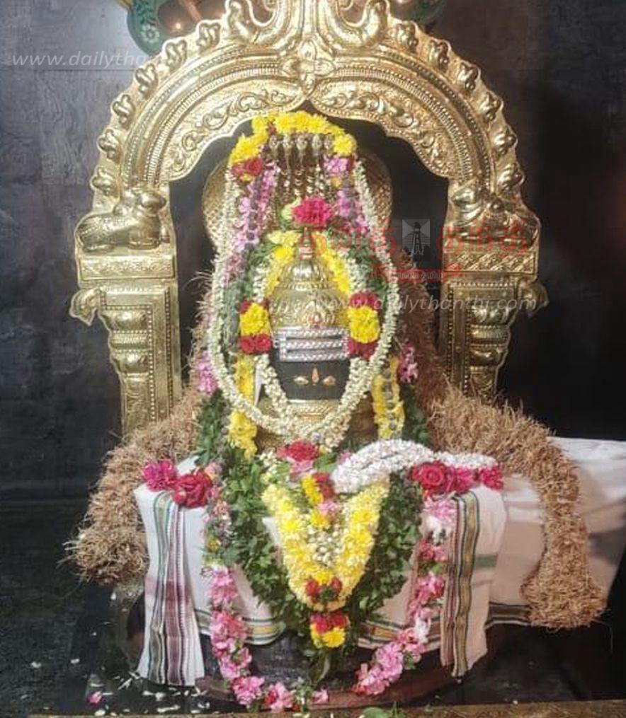 special pooja at sivan temples | சிவன் கோவில்களில் சனிப்பிரதோஷ வழிபாடு