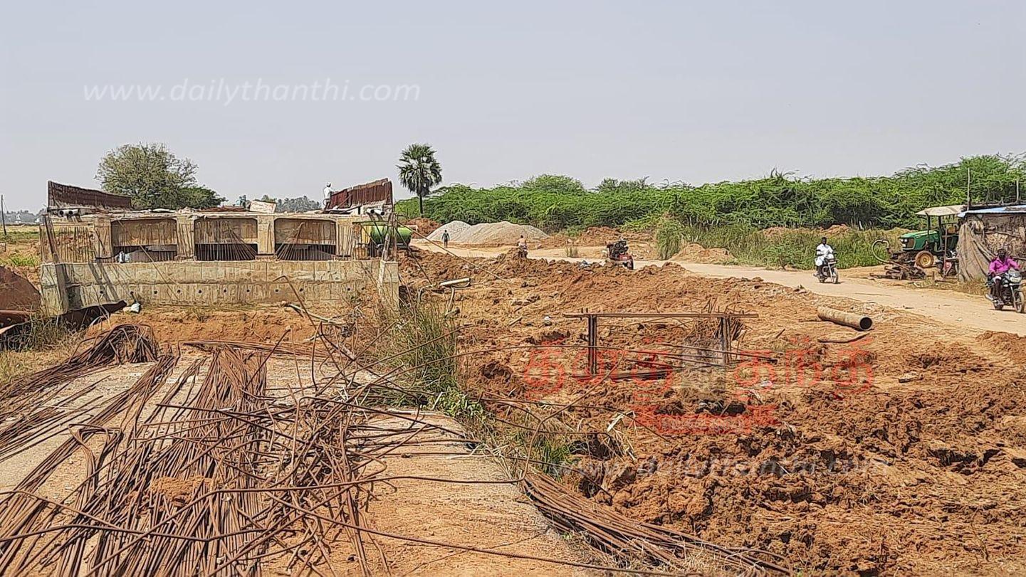 Will the construction of Vallam-Alakkudy High Level Bridge be completed ...