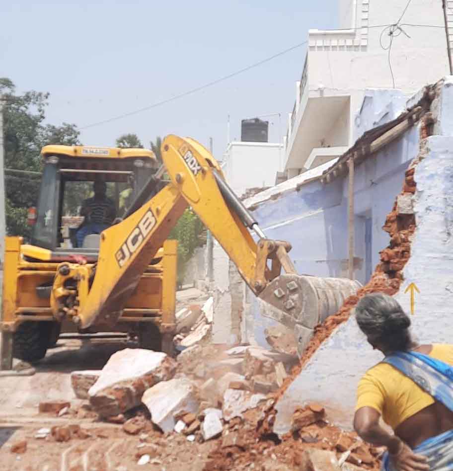 Removal of encroachments | ஆக்கிரமிப்புகள் அகற்றம்
