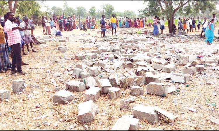 Blast in firecracker factory: 2 women killed | பட்டாசு ஆலையில் வெடி ...