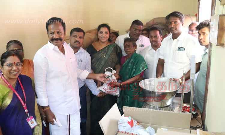 New ration shops open in Vellore district | வேலூர் மாவட்டத்தில் புதிய ...