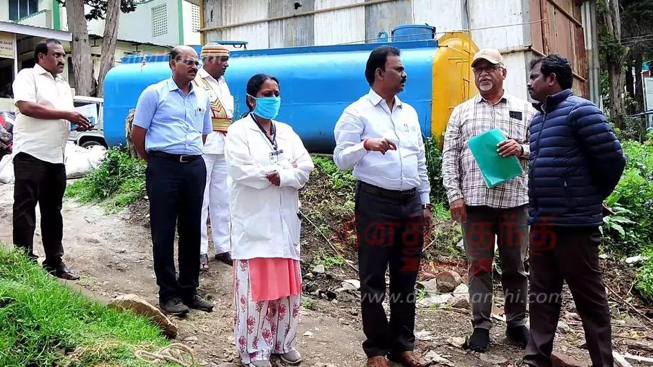 Complaints about substandard road construction | தரமற்ற முறையில் சாலை ...