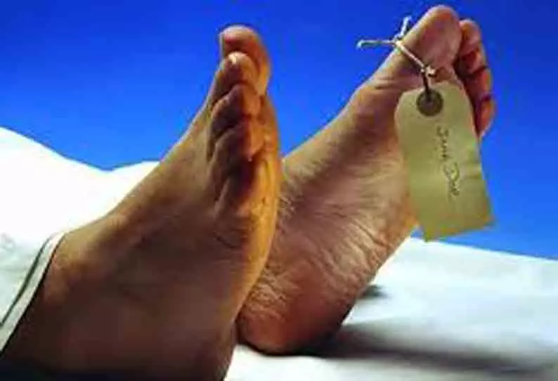 The dead old man | பிணமாக கிடந்த முதியவர்