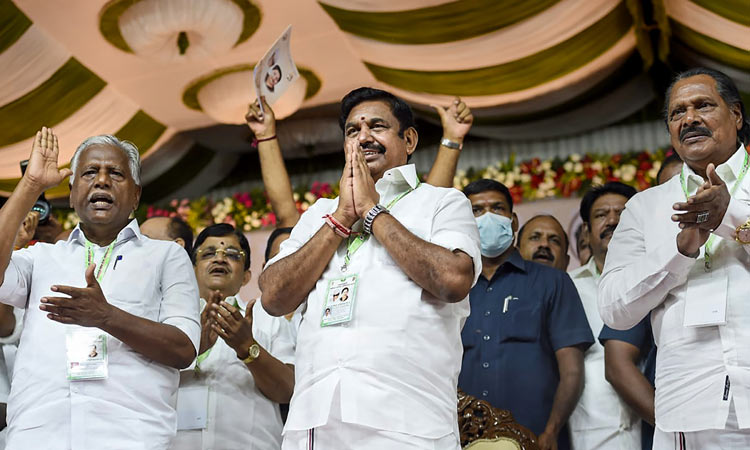 ADMK District Secretaries Meeting willbe Held on April 7 Under the ...