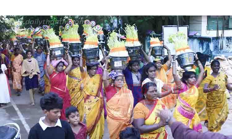 Mulaipari procession | முளைப்பாரி ஊர்வலம்