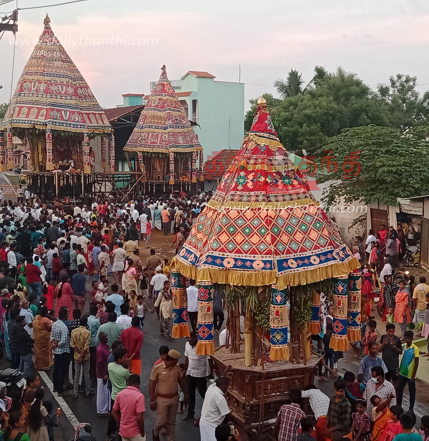 Temple procession | லட்சுமி நரசிம்மர்-சோமேஸ்வரர் கோவில் தேரோட்டம்