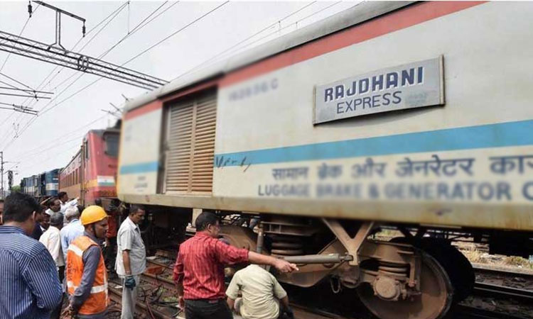 Smoke in Chennai-Delhi Rajdhani Express Triggers Panic Among Passengers ...