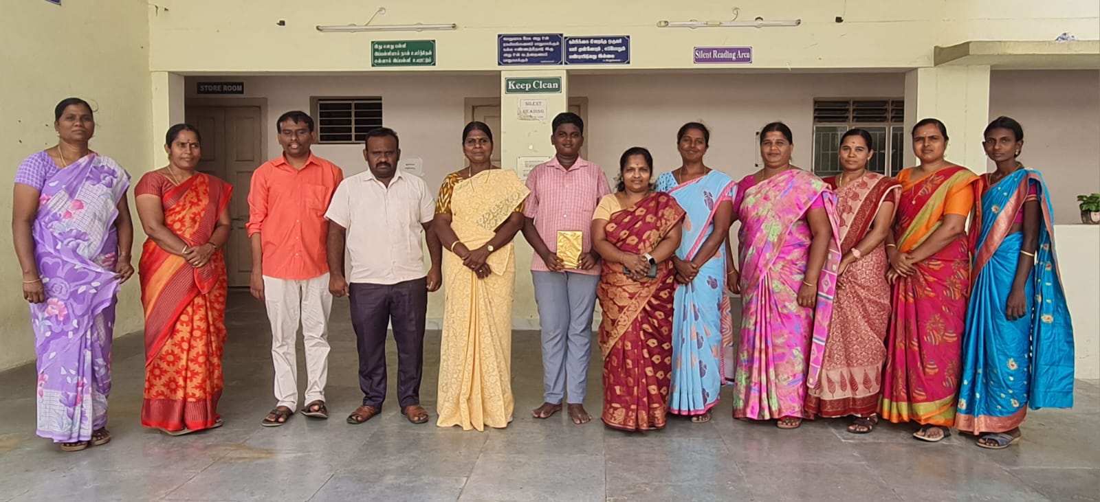 Government model school student going on educational tour to USA ...