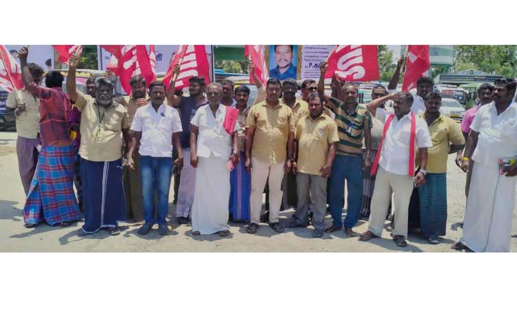 Auto drivers protest | ராமநத்தம், திட்டக்குடியில்ஆட்டோ டிரைவர்கள் ...
