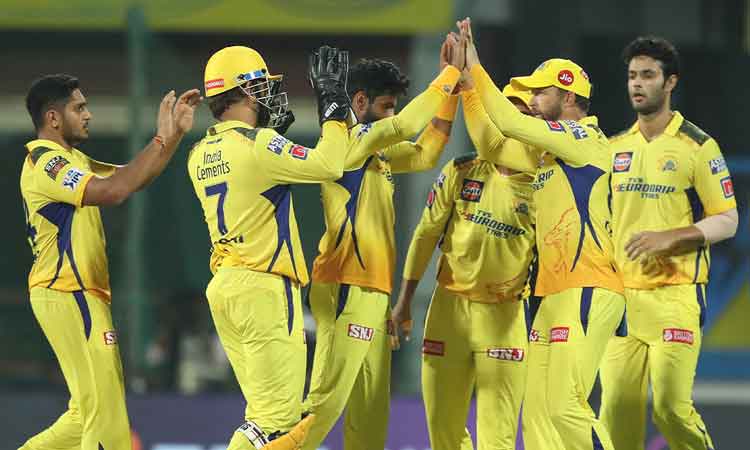 This is a test for CSK..! 5 important players including Dhoni are ...
