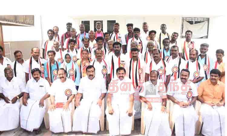 180 people from Ariyalur joined ADMK | அரியலூரை சேர்ந்த 180 பேர் அ.தி ...