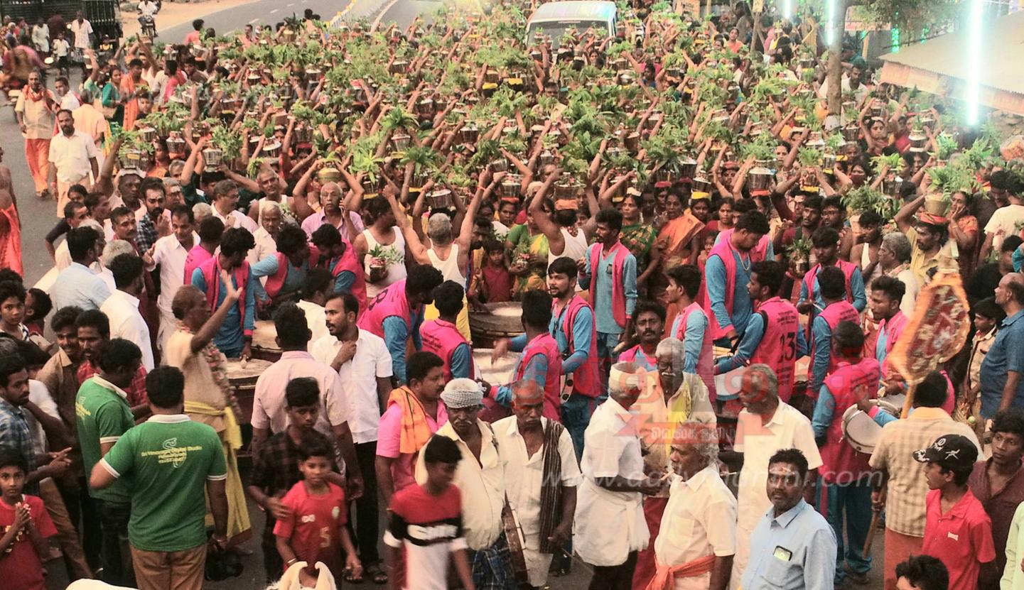 In front of Chithod Magaliyamman Temple Kumbabhishekam Thousands of ...