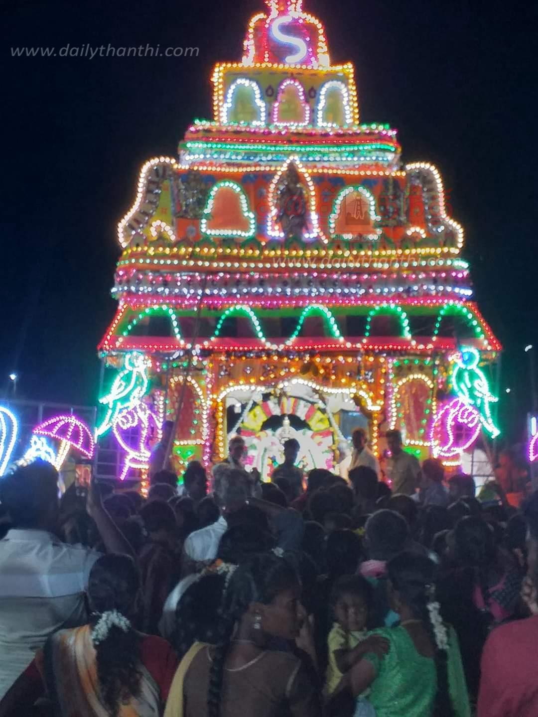 Muthumariamman Temple Theppa Utsavam | முத்துமாரியம்மன் கோவில் தெப்ப ...