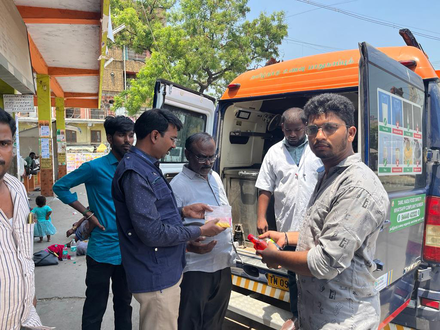 Food Safety Officers surprise inspection | உணவு பாதுகாப்பு அலுவலர்கள் ...