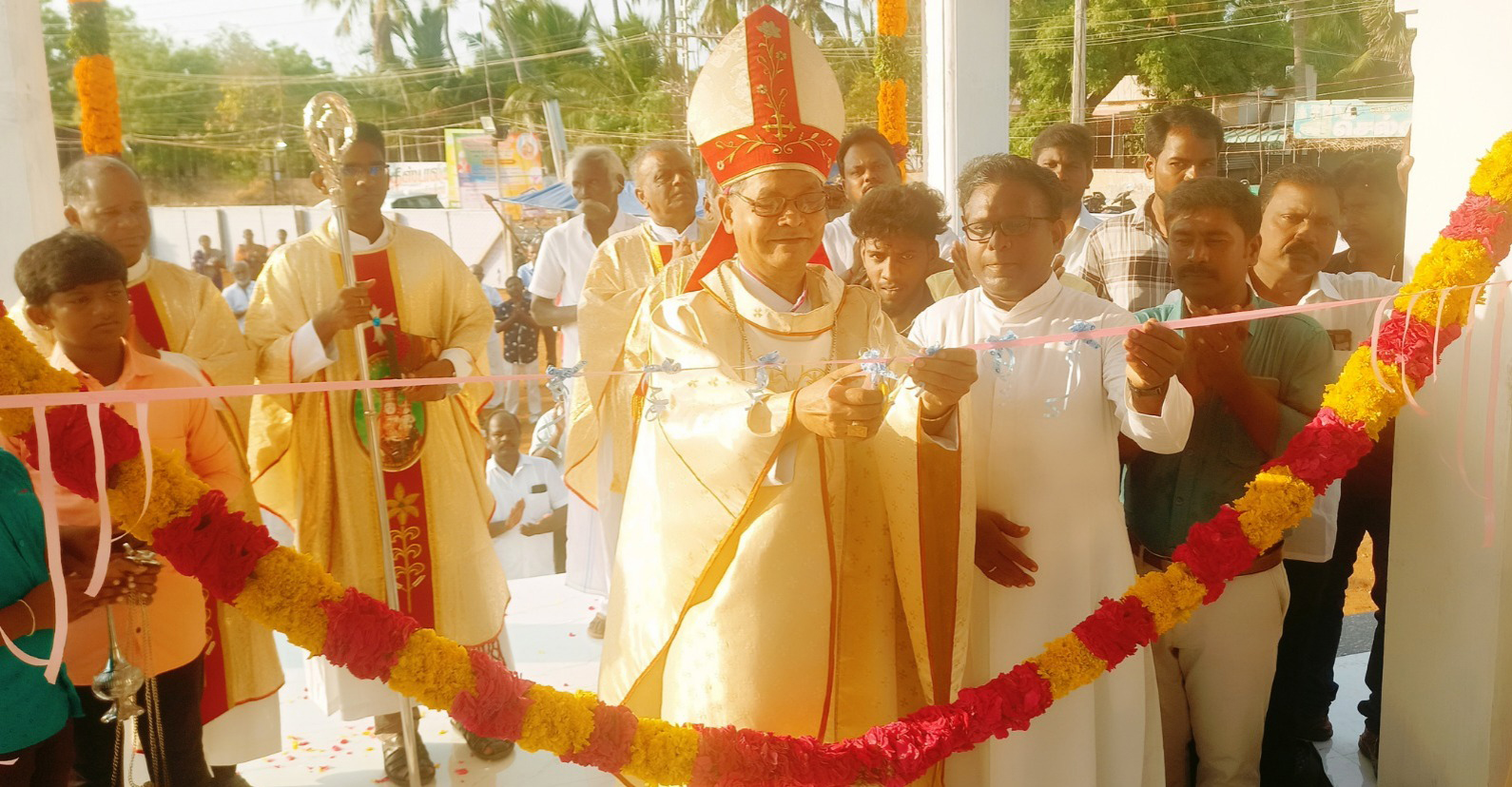 Flattery Inauguration of New Kebi at Holy Devasakayam Temple ...