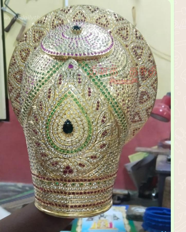 Diamond crown for Jagannath Perumal at Natankove for Rs.3 lakhs ...