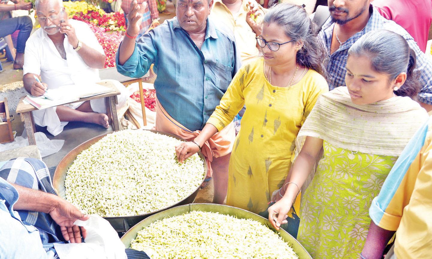 flowar | மல்லிகைப்பூ கிலோ ரூ.400-க்கு விற்பனை