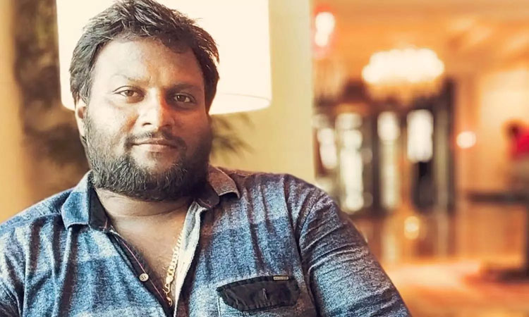 Director Mohan G strolls along Ganga Kond Cholapuram | கங்கை கொண்ட ...