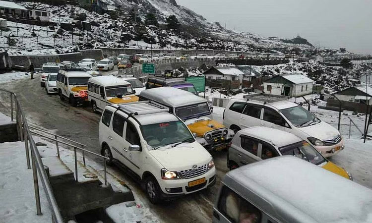Oxygen Kits To Be Mandatory In All Vehicles In Sikkim | சிக்கிமில் ...