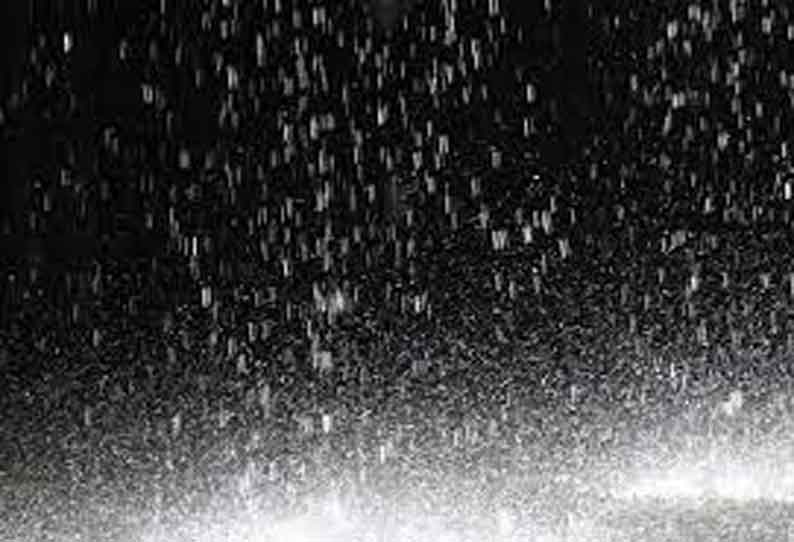 Heavy rain in Pandalur area | பந்தலூர் பகுதியில் பலத்த மழை