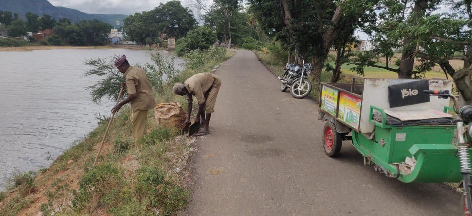 'Dinathanti' news echo: Disposal of chicken waste dumped in the pond ...