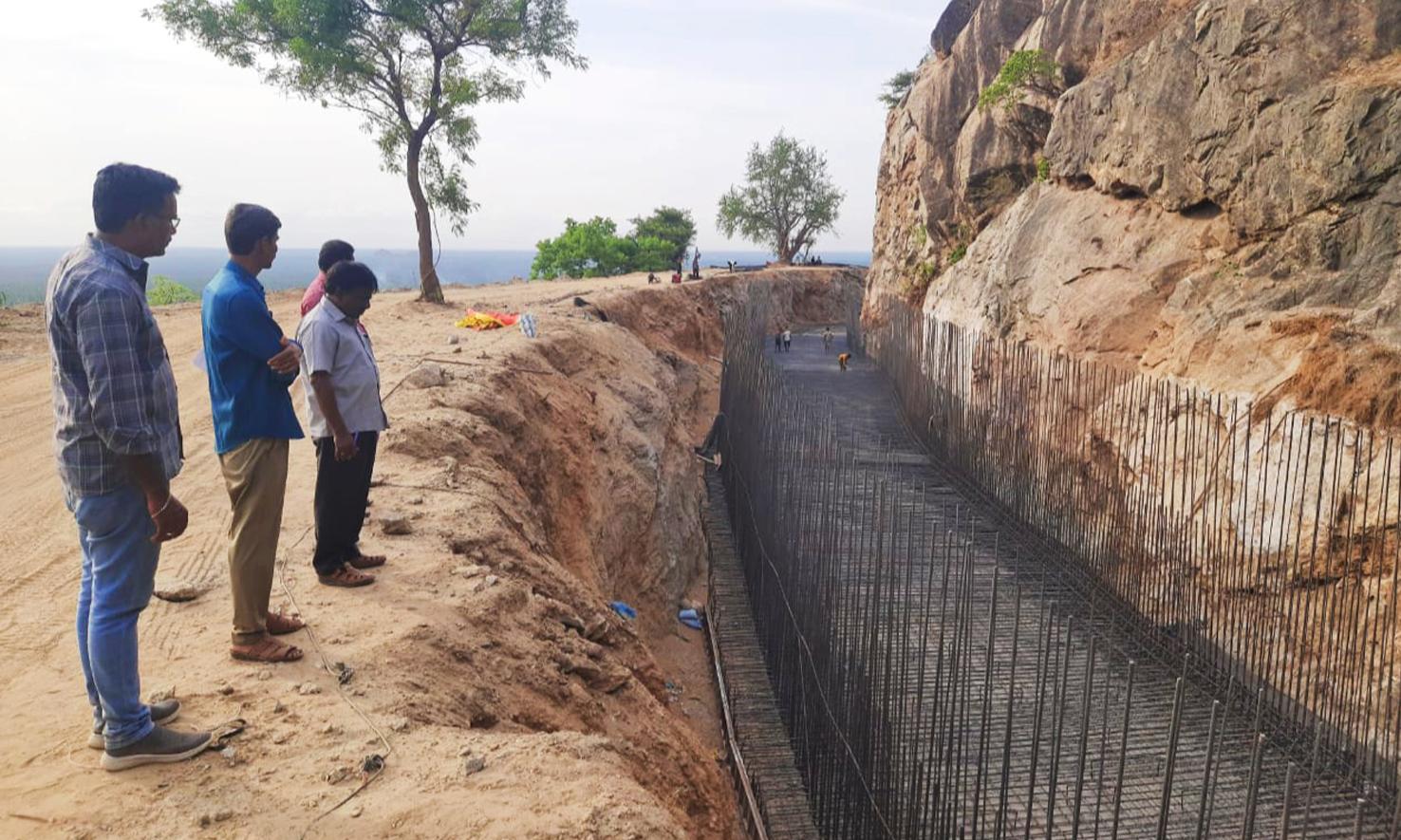 kandur canel | கல்குவாரிகள் வேலை நிறுத்தம் எதிரொலியால் காண்டூர் ...