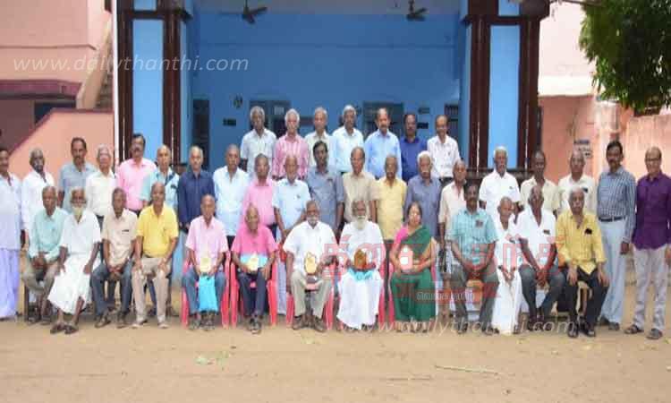 Alumni meet | முன்னாள் மாணவர்கள் சந்திப்பு