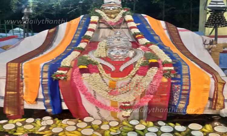 For the election Flag Hoisting at Anthiyur Gurunathasamy Temple ...