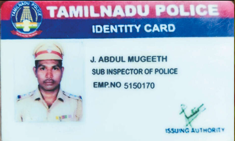 Fake sub-inspector arrested for asking for engineering ticket in famous ...
