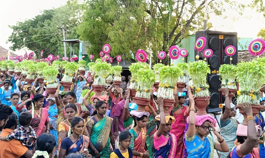 Mulaipari procession | முளைப்பாரி ஊர்வலம்