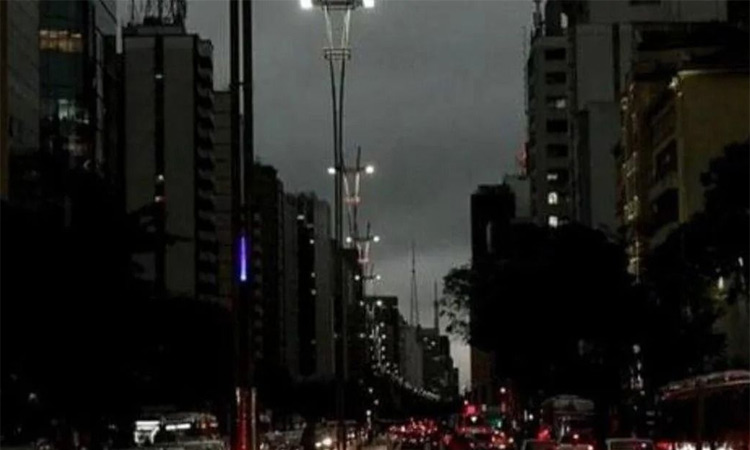 Brazil reports power outages in three regions | திடீர் மின்வெட்டு ...