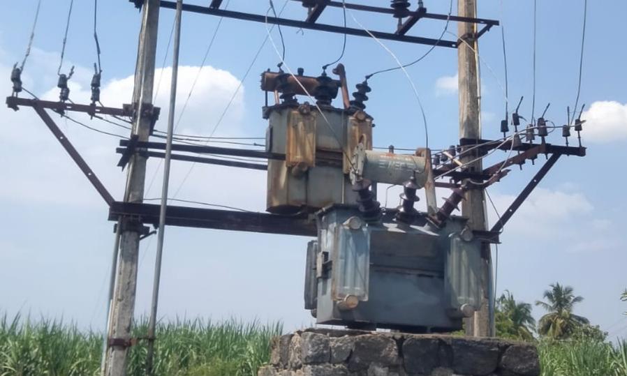 Faulty transformer alignment | பழுதடைந்த மின்மாற்றி சீரமைப்பு