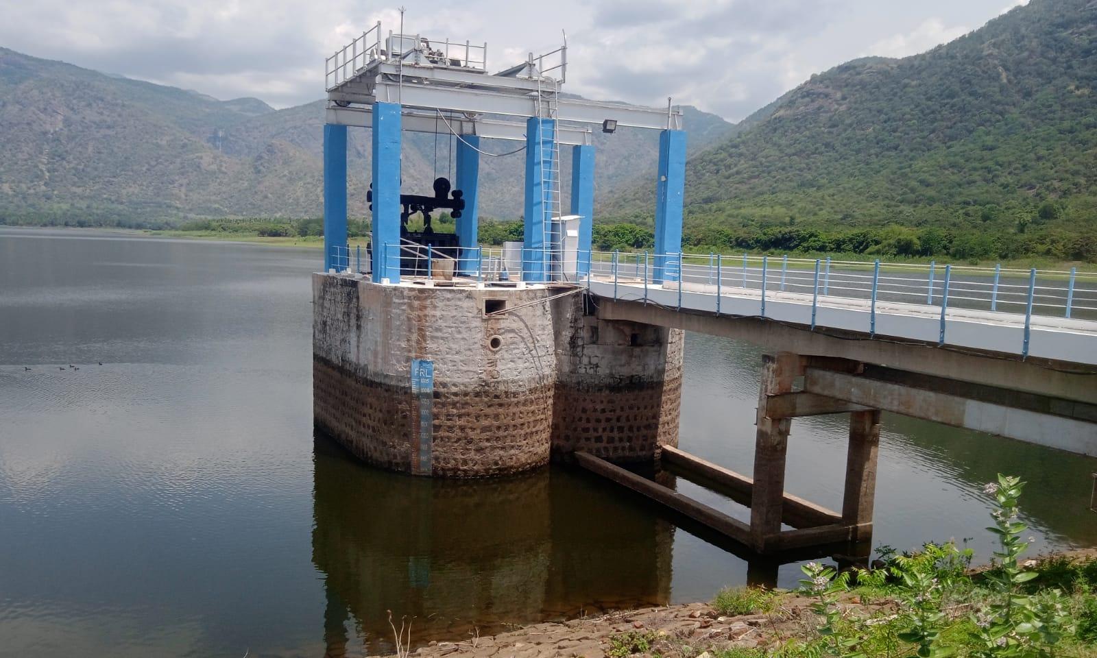 Decreasing water level in the dam | மழை இல்லாததால் மஞ்சளாறு அணையில் ...
