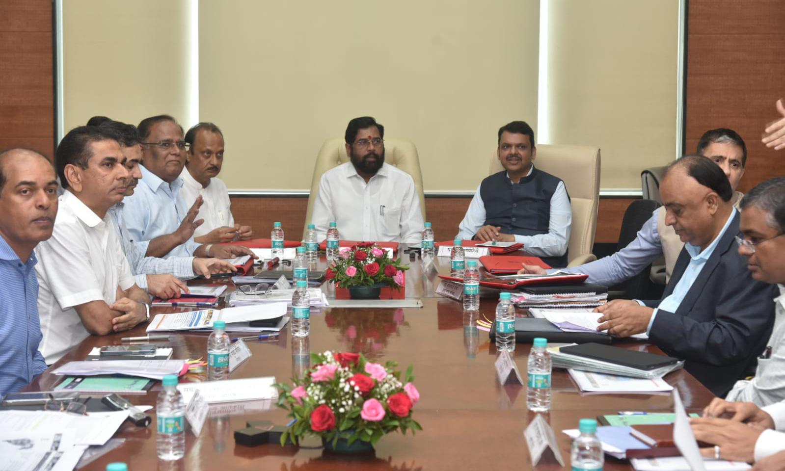 Metro Rail projects should be completed expeditiously; To the officers ...