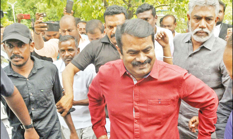 Defamation Case: Seeman Ajar in Erode Court | அவதூறு பேச்சு தொடர்பான ...