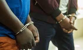 2 people arrested in connection with 72 cases | 72 வழக்குகளில் ...