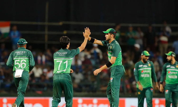 Injury sidelines young pace sensation as Pakistan unveil World Cup ...