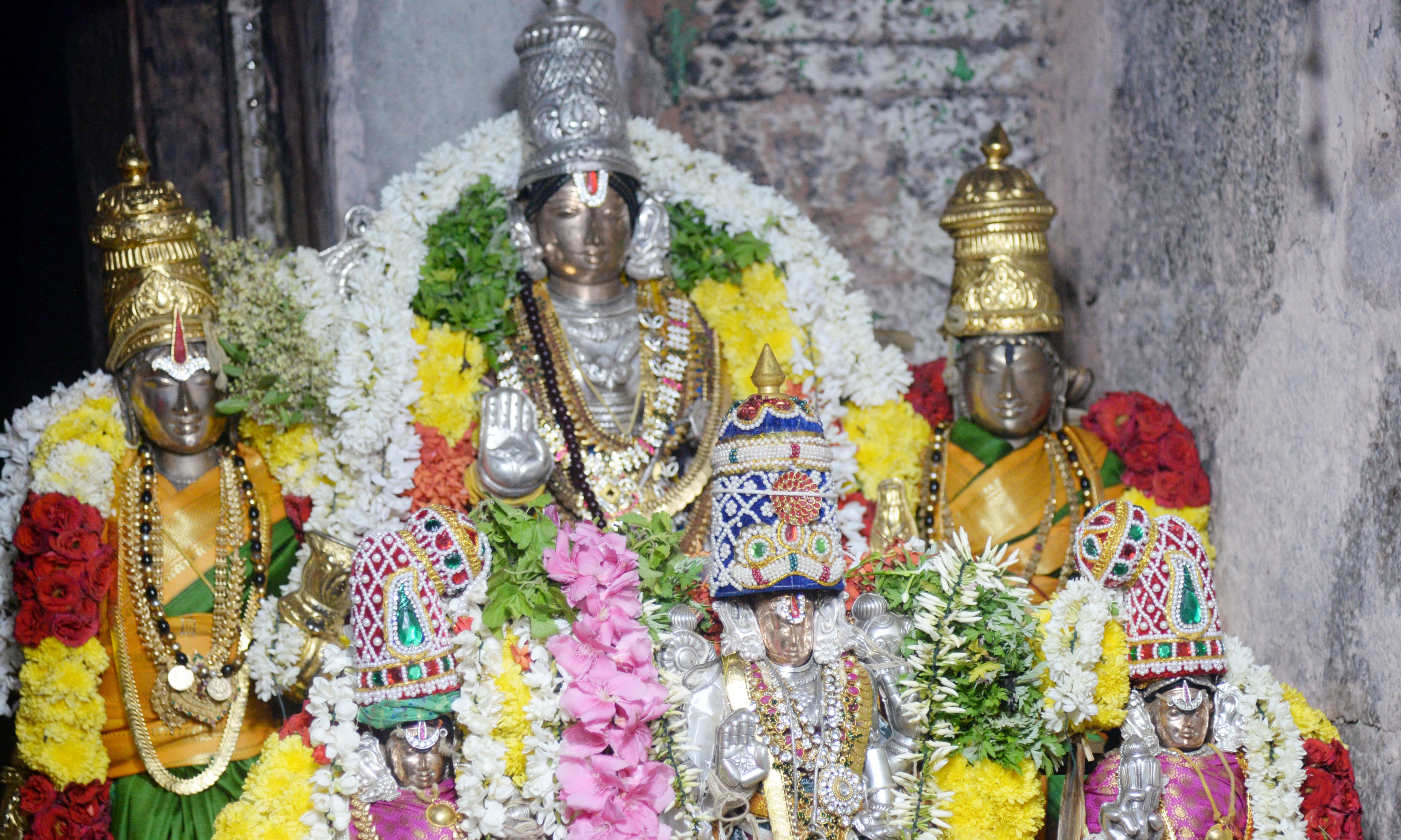 Special pooja at Perumal temples | பெருமாள் கோவில்களில் சிறப்பு பூஜை