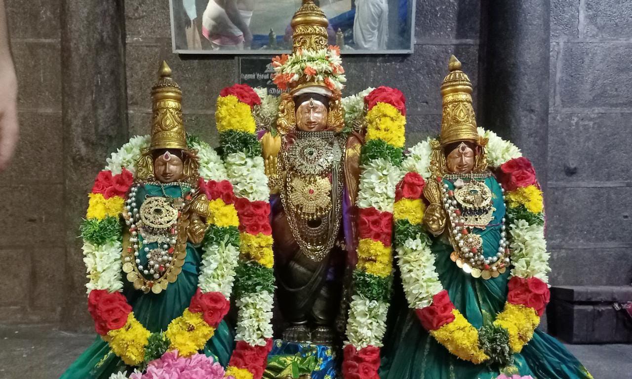 Special Pooja at Devanathasamy Temple, Thiruvanthipuram ...