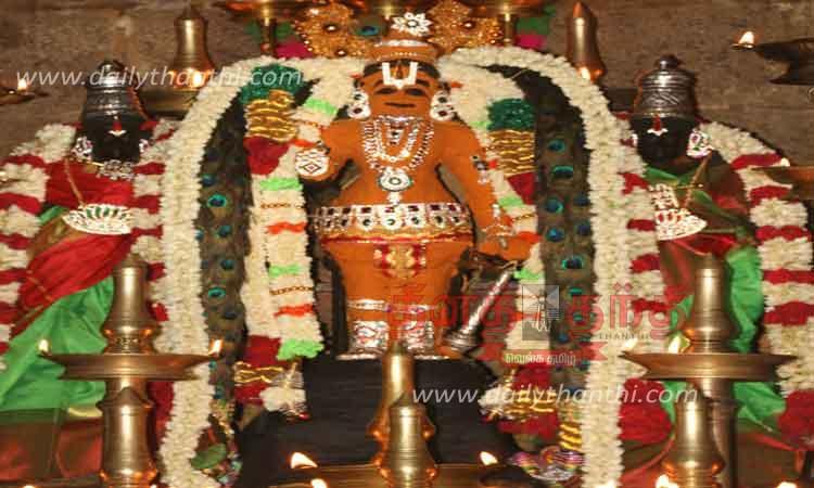 Devotees visit Sami at Perumal temple | பெருமாள் கோவிலில் பக்தர்கள் ...